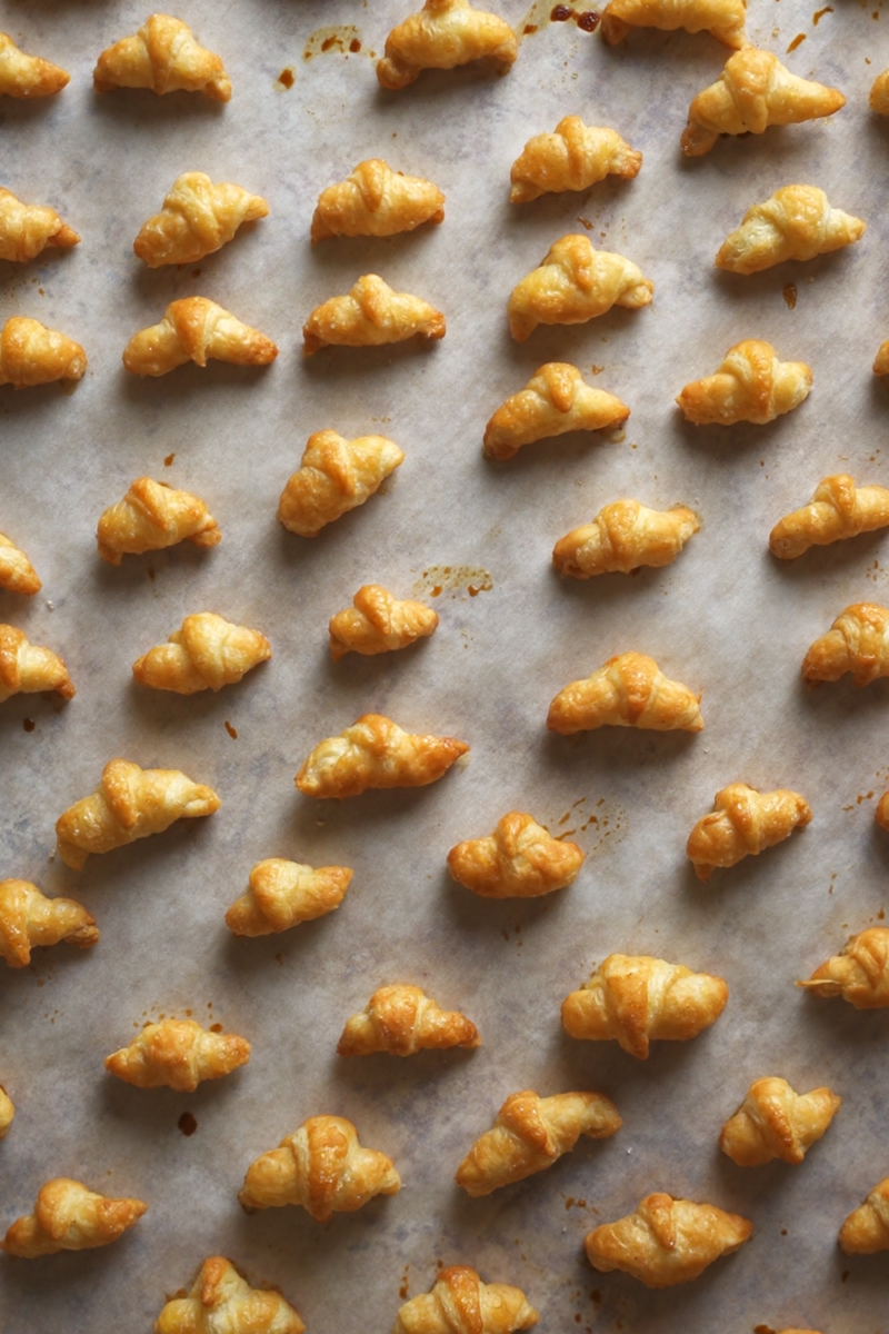 Mini Croissant Cereal - Dakota Ovdan